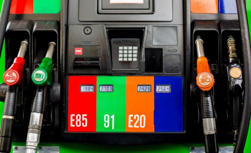 E85 vs E20 เลือกใช้น้ำมันเชื้อเพลิงตัวไหนดี? - CARSOME Thailand